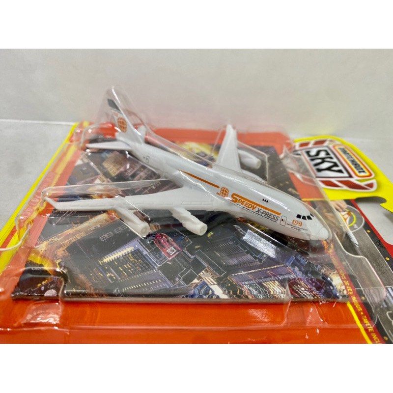 Matchbox BOEING 747 400 AIRLINER White Transporter Sky Busters ...