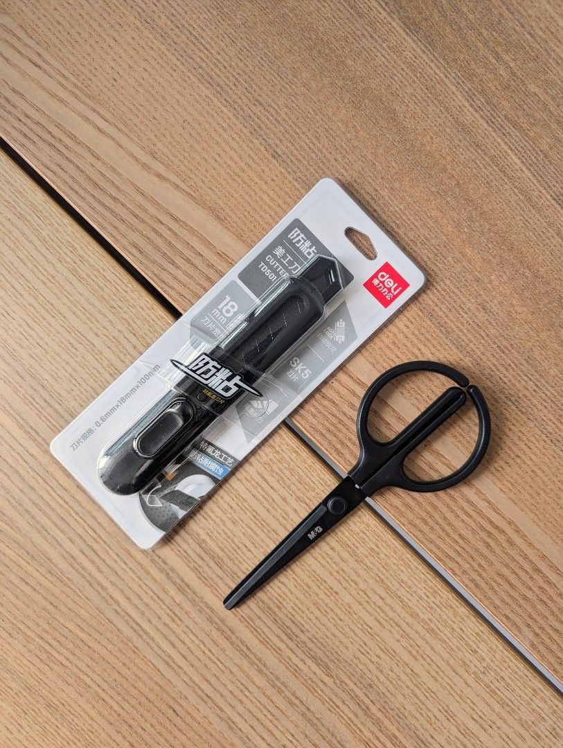 M&G Black Scissors and DELI Black Anti-stick Pen Knife, Hobbies & Toys ...