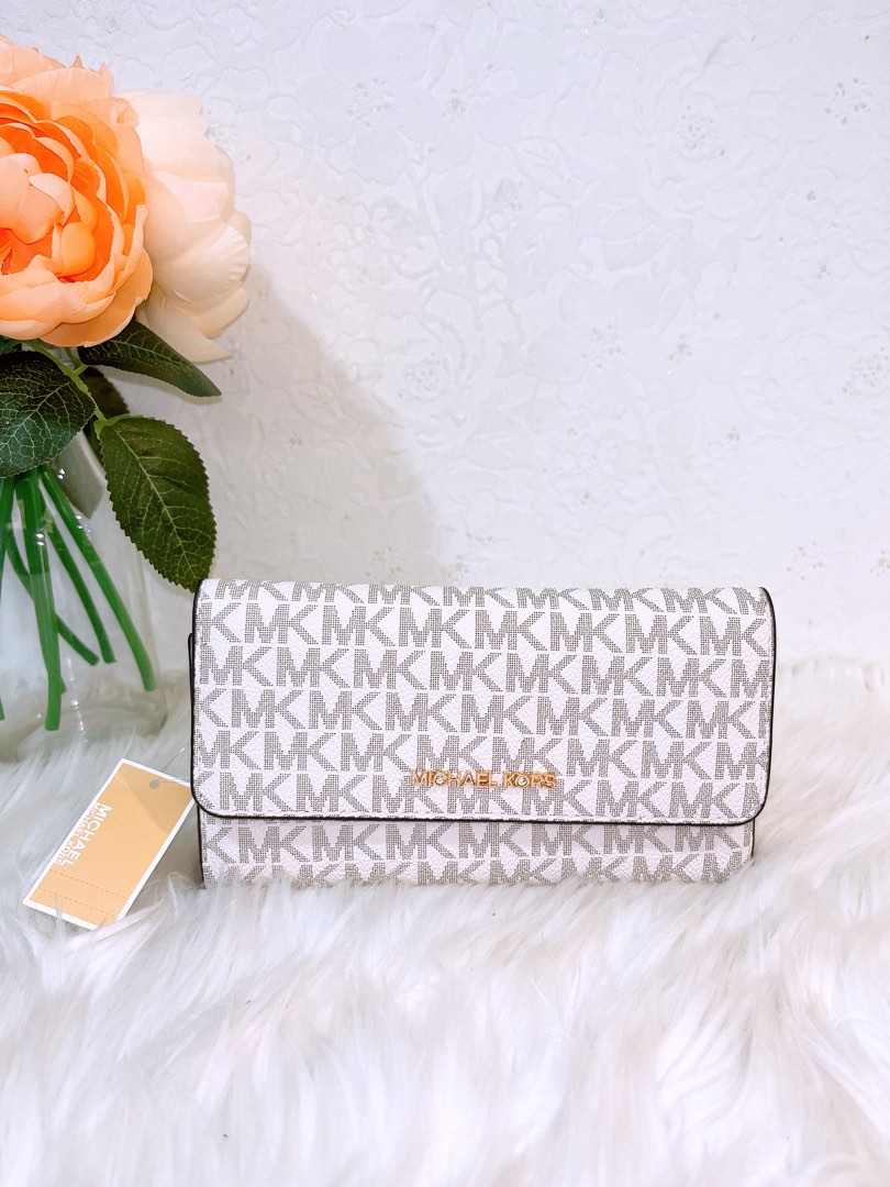 Michael Kors Jet Set Travel Large Trifold Leather Luxury Bags And Wallets On Carousell
