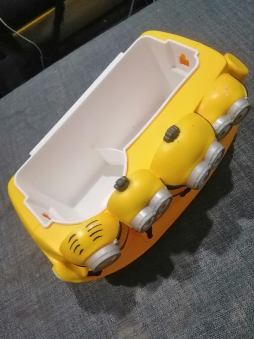 MINION box carries, Hobbies & Toys, Toys & Games on Carousell