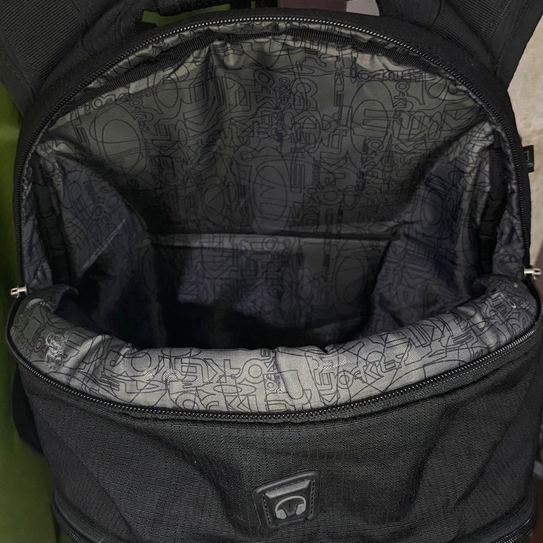 Oakley Flak Pack EVO, Men's Fashion, Bags, Backpacks on Carousell