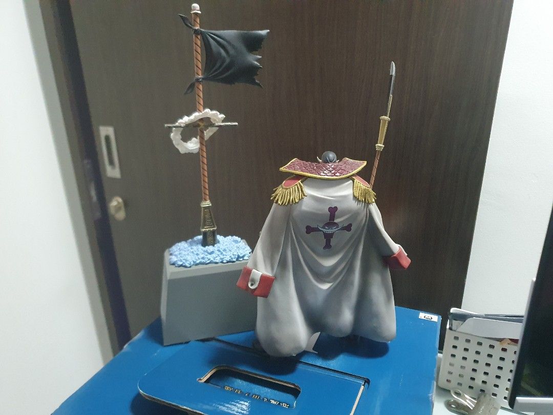 One piece whitebeard figure, Hobbies & Toys, Toys & Games on Carousell