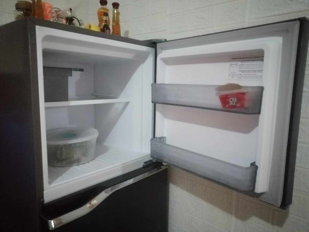 Panasonic 9cu. Inverter Refrigerator w/free kitchen displays, TV & Home ...