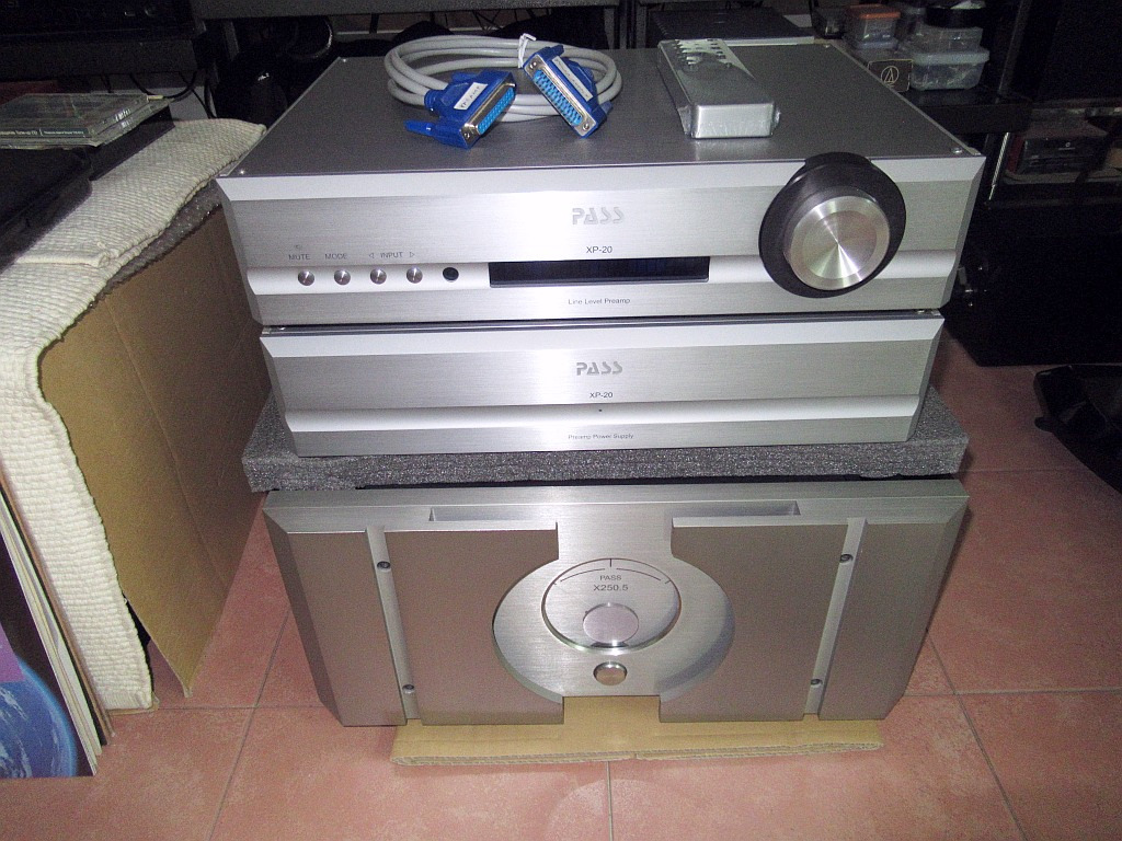 Pass Labs XP20 Preamp & X250.5 Poweramp, 音響器材, 其他音響配件及設備 - Carousell