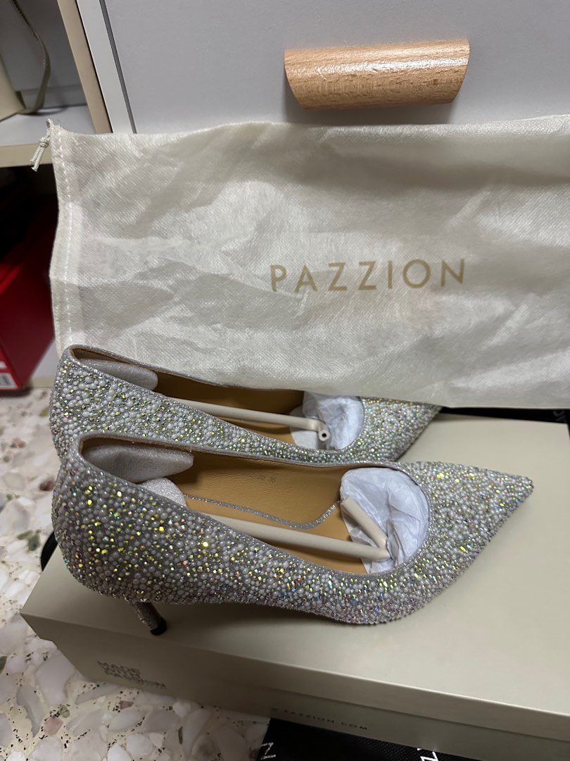 pazzion, Women's Fashion, Footwear, Heels on Carousell