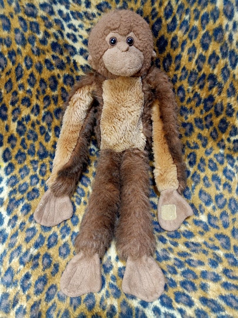 REALISTIC BROWN HANGING MONKEY (VELCRO HANDS), Hobbies & Toys, Toys & Games on Carousell