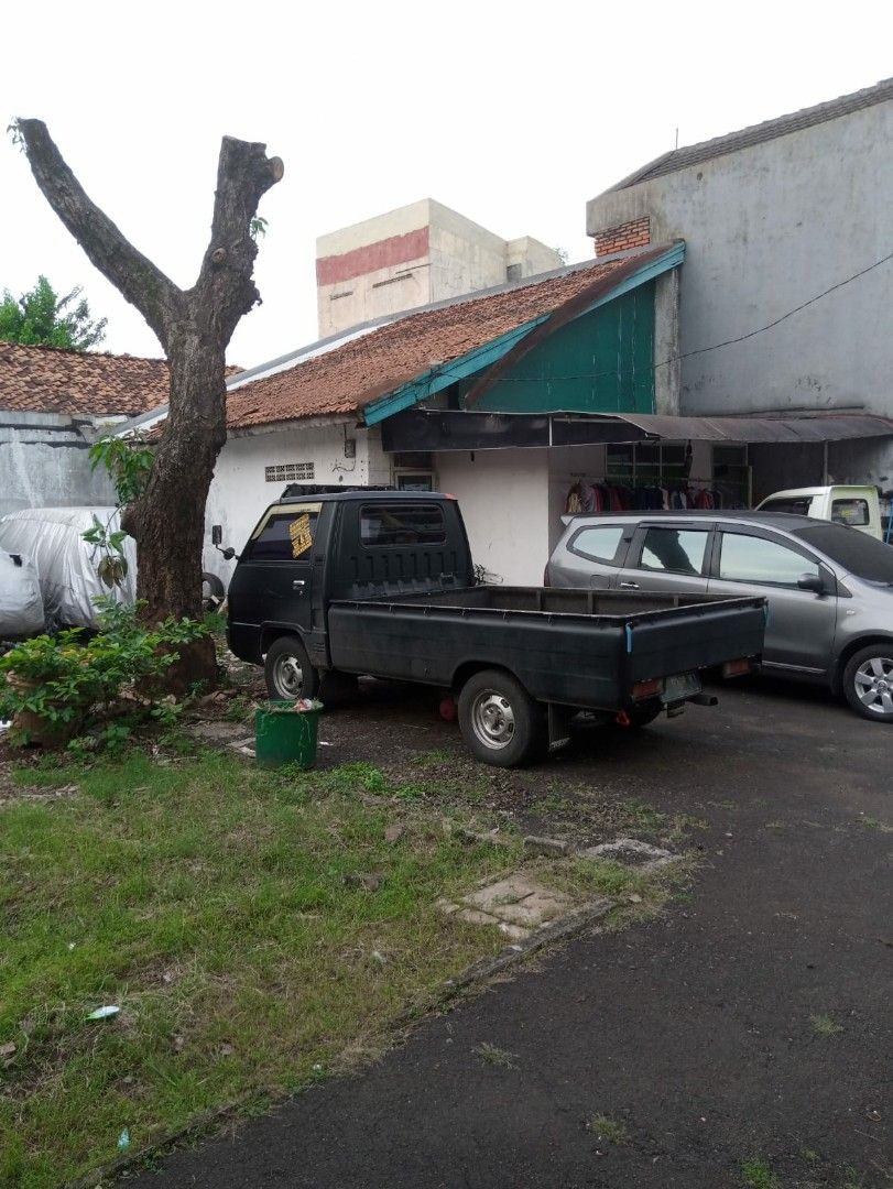 Rumah hitung tanah di jalan setia Jatiwaringin pondok gede Bekasi, Properti, Dijual di Carousell
