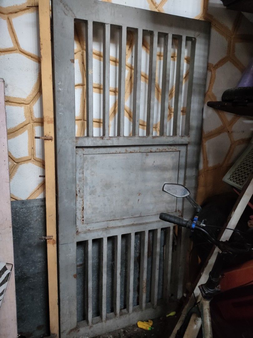 second hand gate, Furniture & Home Living, Security & Locks, Locks ...