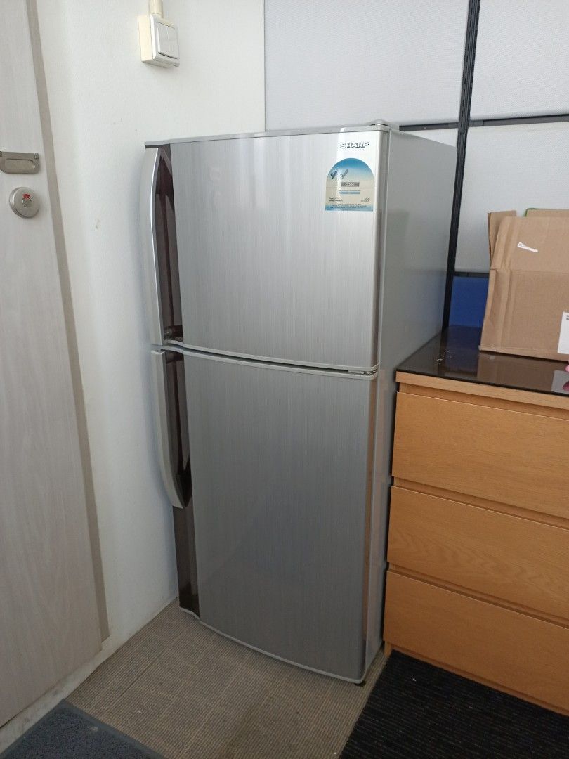 SHARP Refrigerator-freezer (177L Capacity), TV & Home Appliances ...