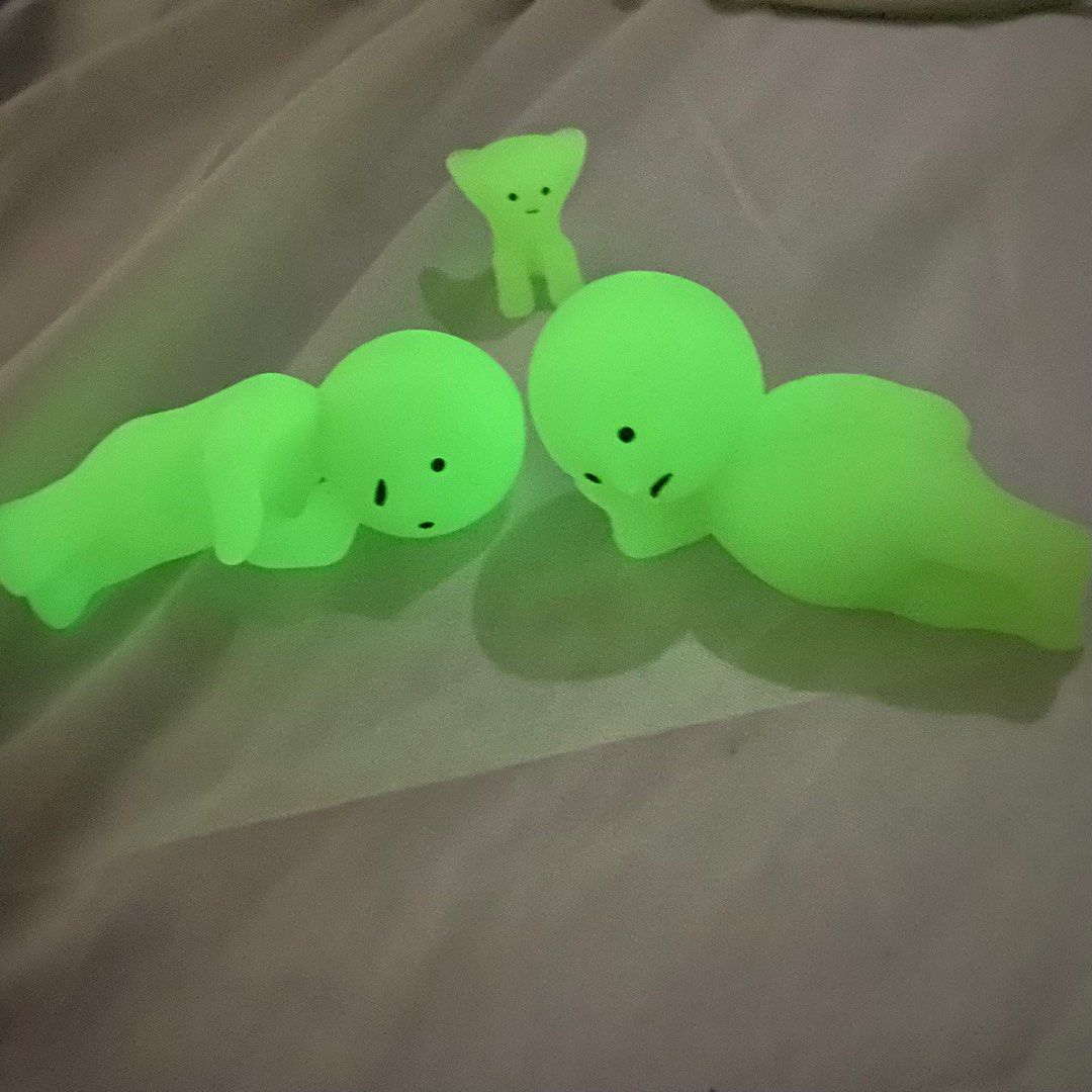 Smiski Series 1 Lounging, Lifting Secret, & Smiski Living Thinking ...