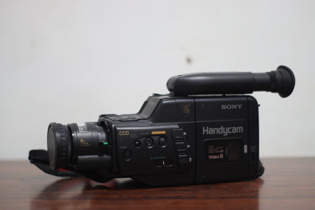 Sony Handycam Video 8 CCD F-300 Camcorder, Photography, Video Cameras ...