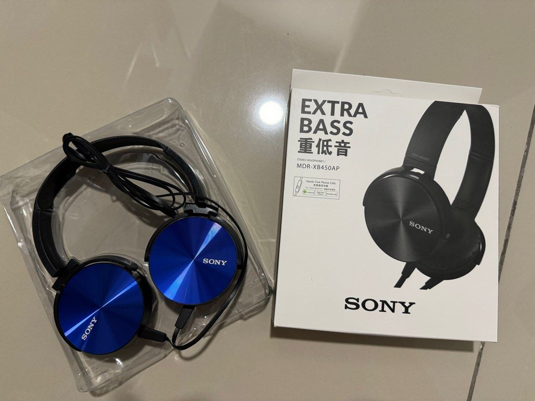 SONY STREO HEADPHONES, Audio, Headphones & Headsets on Carousell