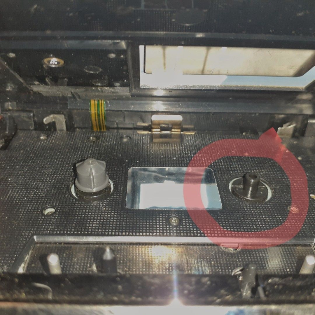 Sony TCM-57 Walkman/Cassette Player with Toshiba HR-MV1 Rare Vintage ...