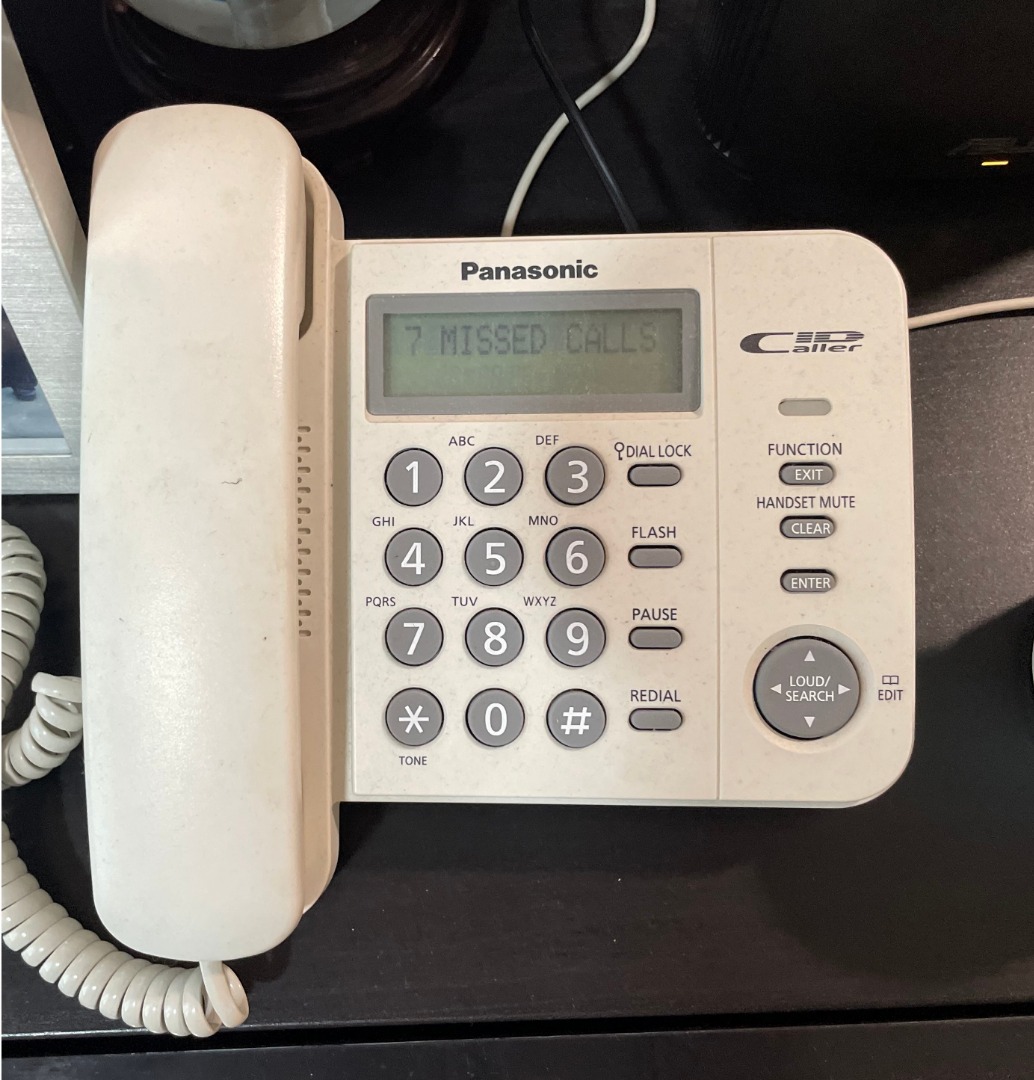 The KX-TS 560 from Panasonic is a basic corded phone, TV & Home Appliances, Other Home ...
