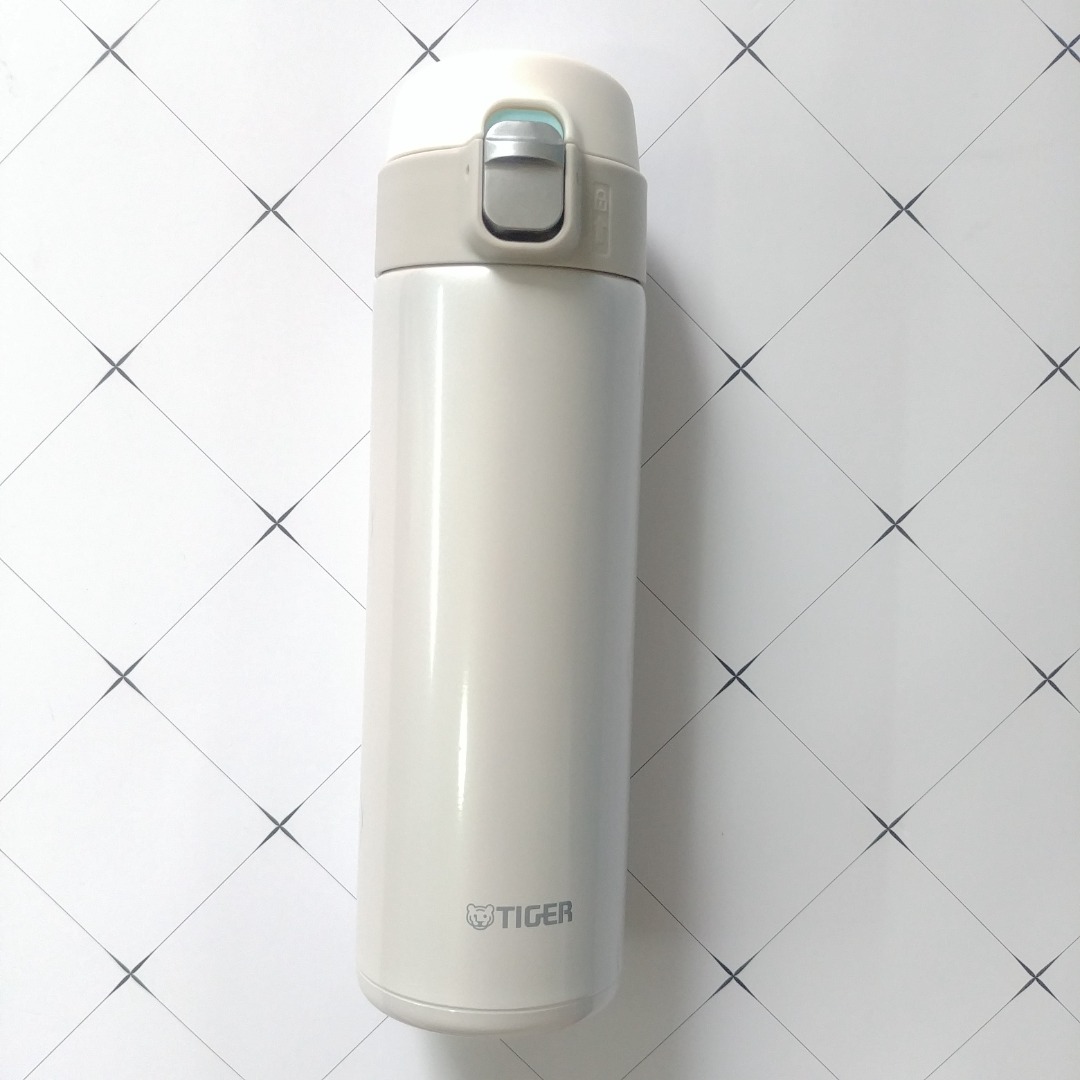 Tiger Ultra-Light Stainless Steel Bottle (Thermal Flask)(480ml)(MMJ-A481)(Cream White or Marine ...
