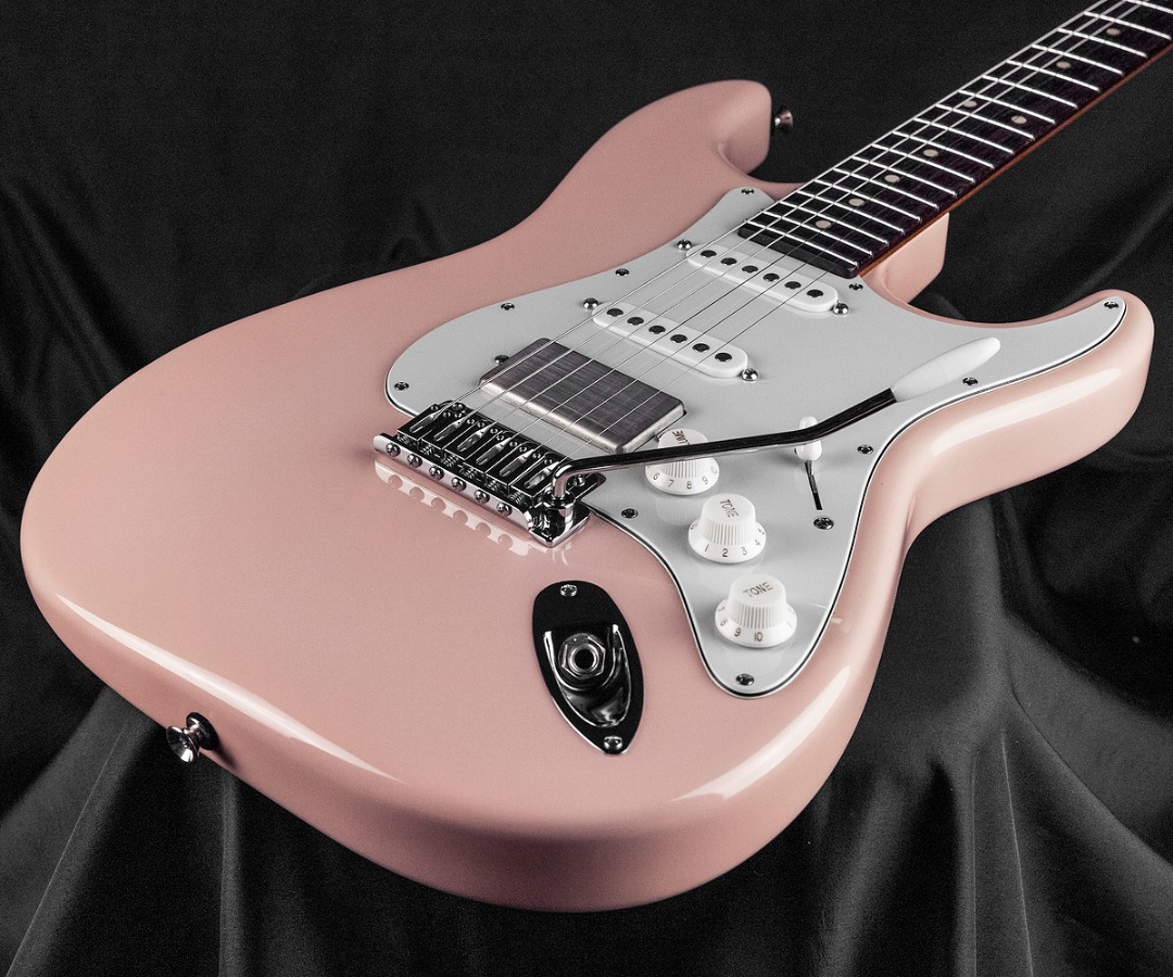 Tom Anderson Icon Classic Shell Pink, Hobbies & Toys, Music & Media ...