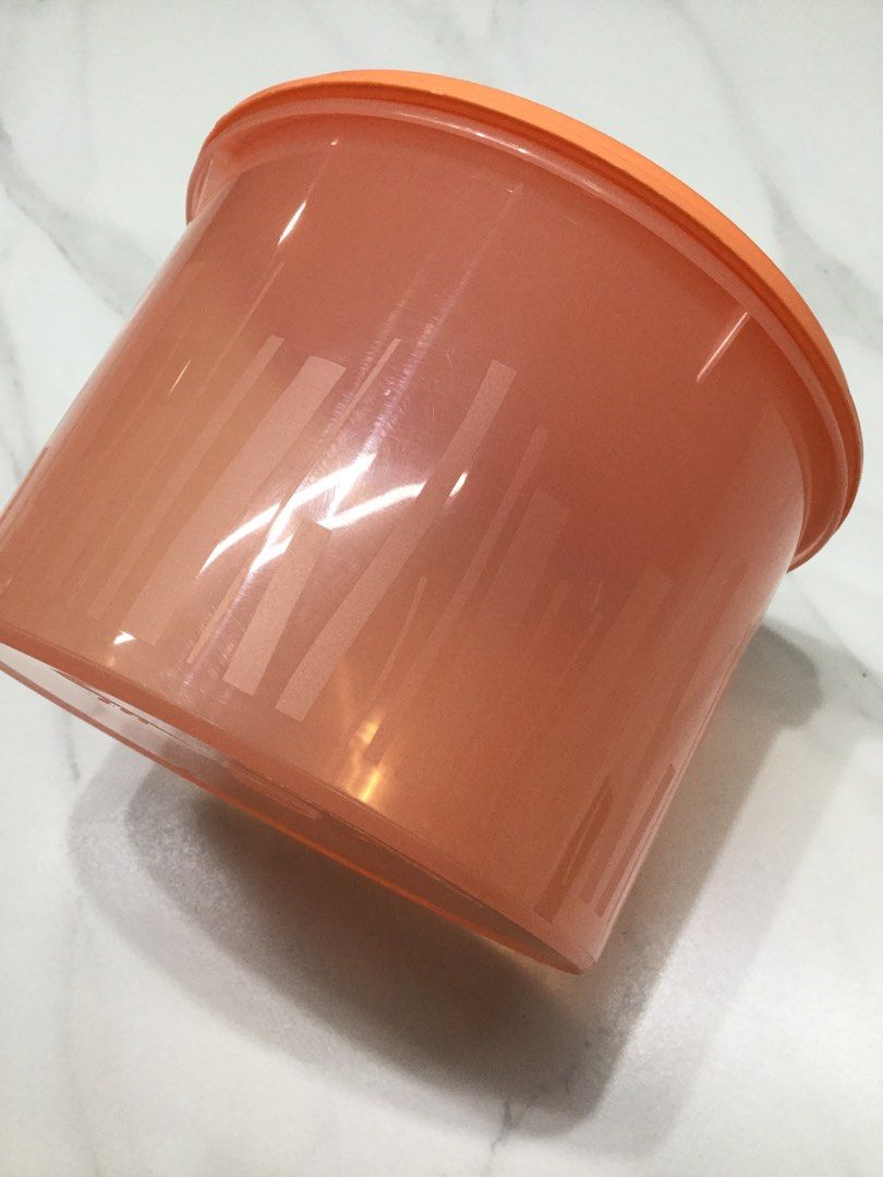 Tupperware round container, Furniture & Home Living, Kitchenware ...