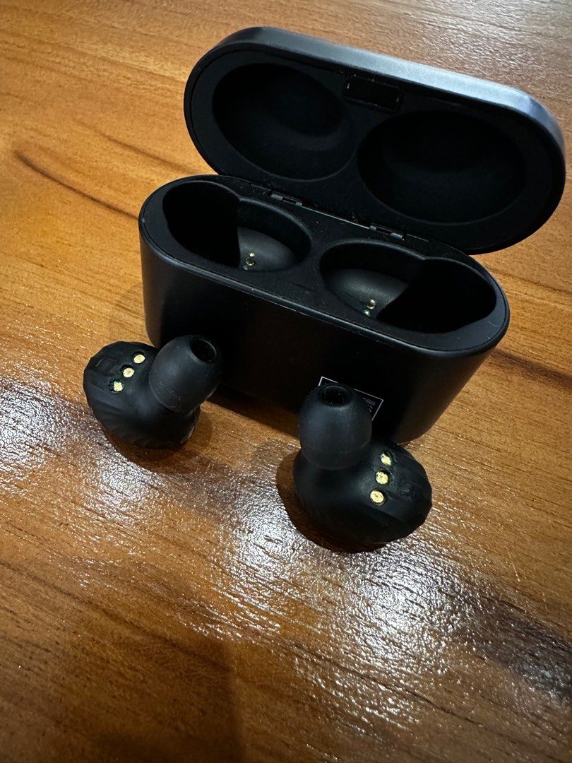 TWS Curve Wireless Earbuds, Audio, Earphones on Carousell