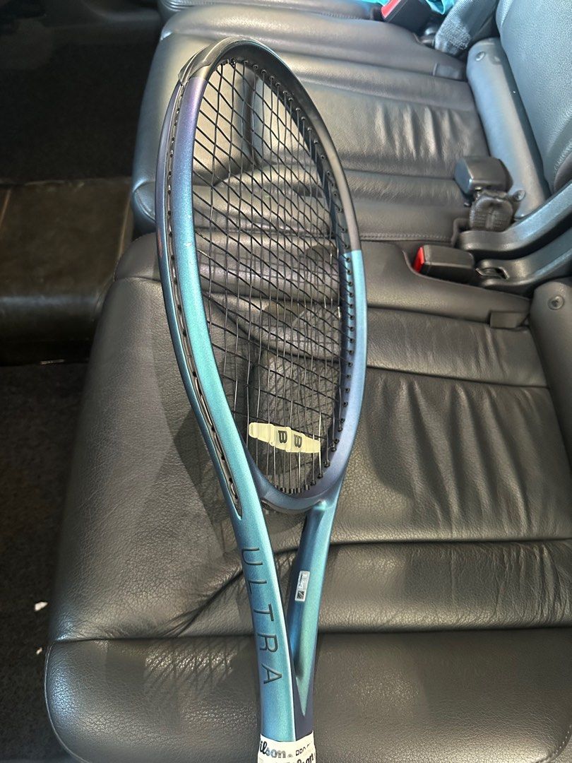 Wilson Ultra 100 v4 Tennis Racket 2023, 運動產品, 運動與體育, 運動與體育 - 球拍和球類運動 ...