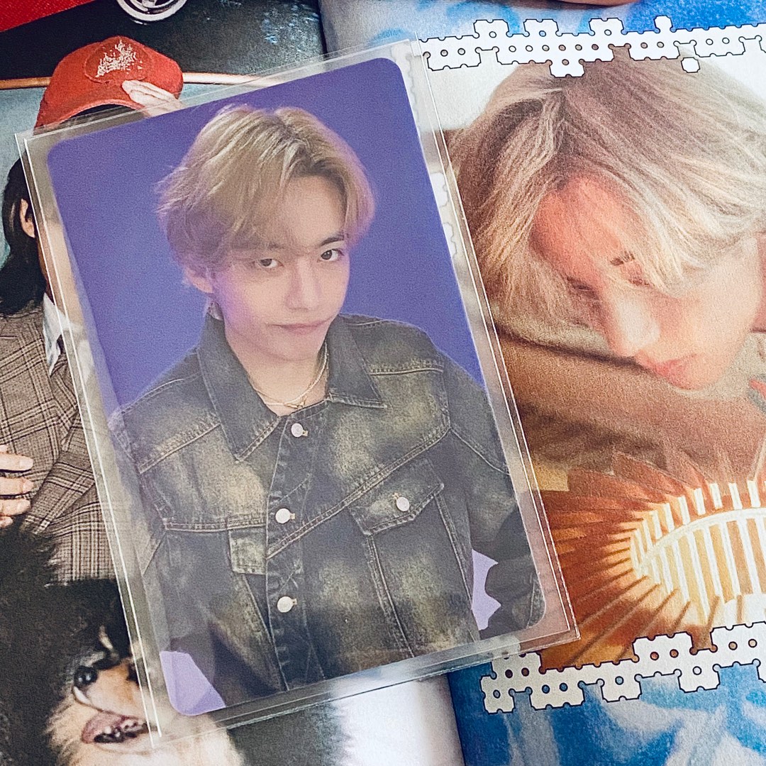 [WTS/WTT] BTS V Layover PVC Photocard, Hobbies & Toys, Memorabilia ...