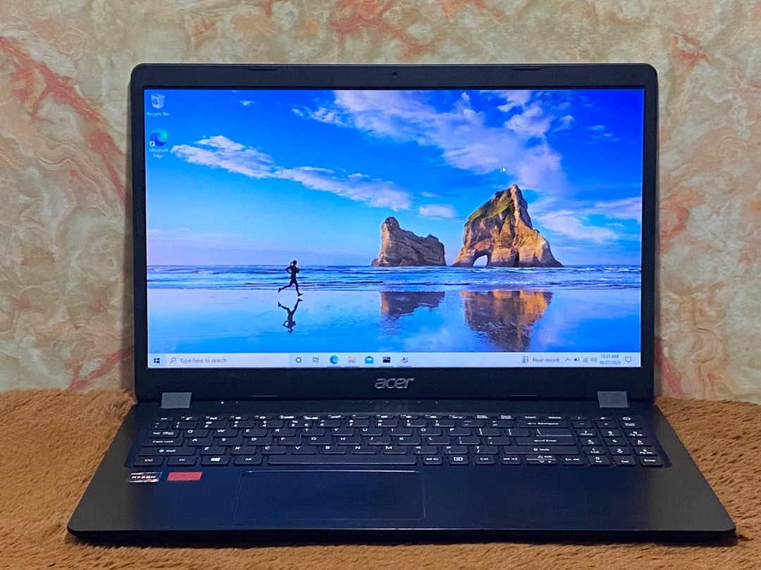 ACER Aspire 3 A315-42G 15.6”inch (4Gb ram 1Tb SSD Ryzen 3 3k series ...