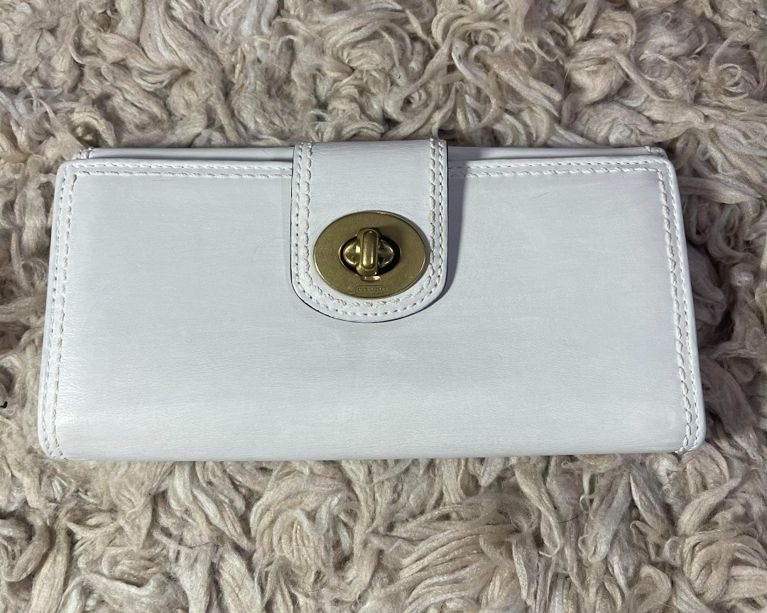 AUTHENTIC Coach white wallet, Luxury, Bags & Wallets on Carousell