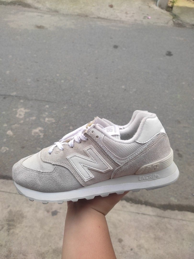 AUTHENTIC NEW BALANCE 547, Women's Fashion, Footwear, Sneakers on Carousell
