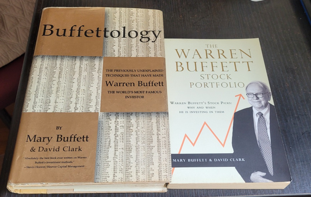 Books on Warren Buffet and Emotional intelligence, Hobbies & Toys ...