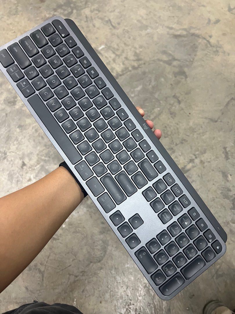 BUNDLE!!! Logitech Mouse and Keyboard, Computers & Tech, Parts ...