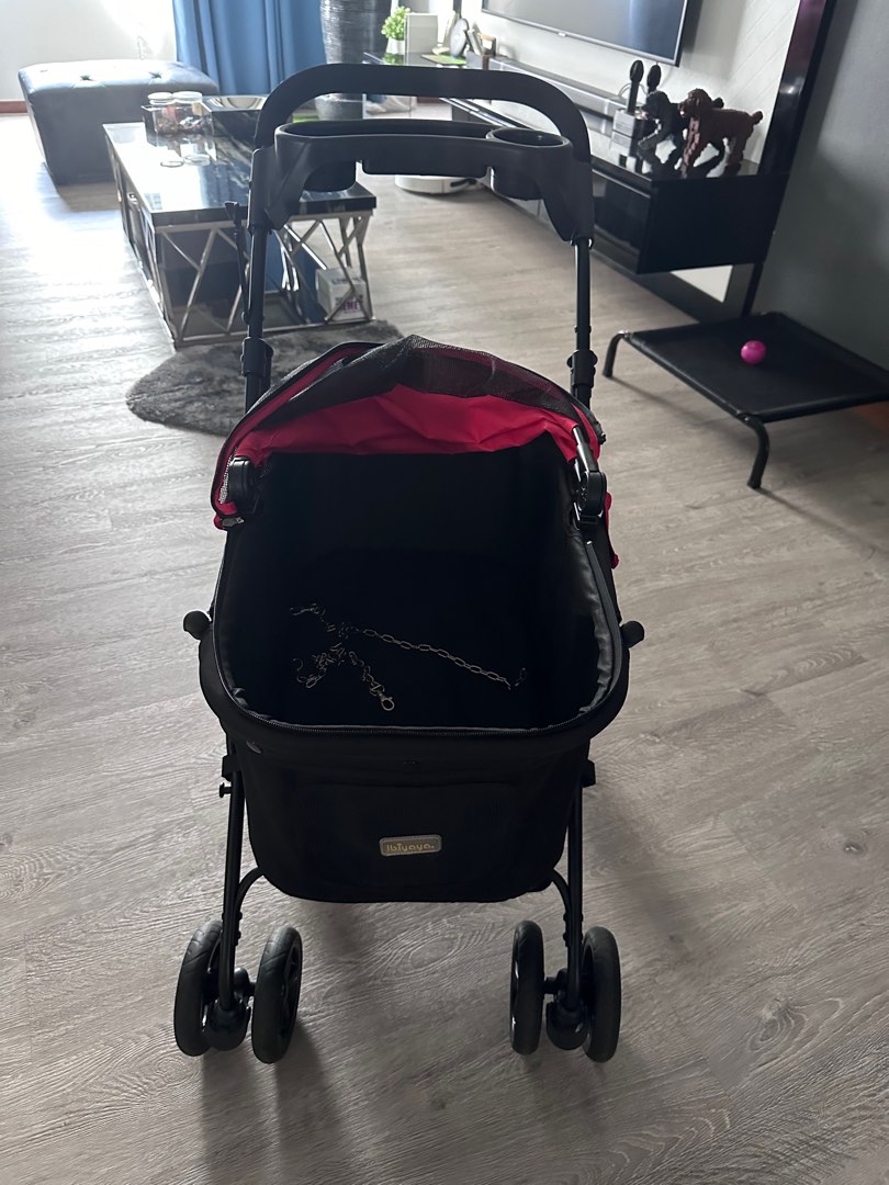 Dog pram, Pet Supplies, Homes & Other Pet Accessories on Carousell