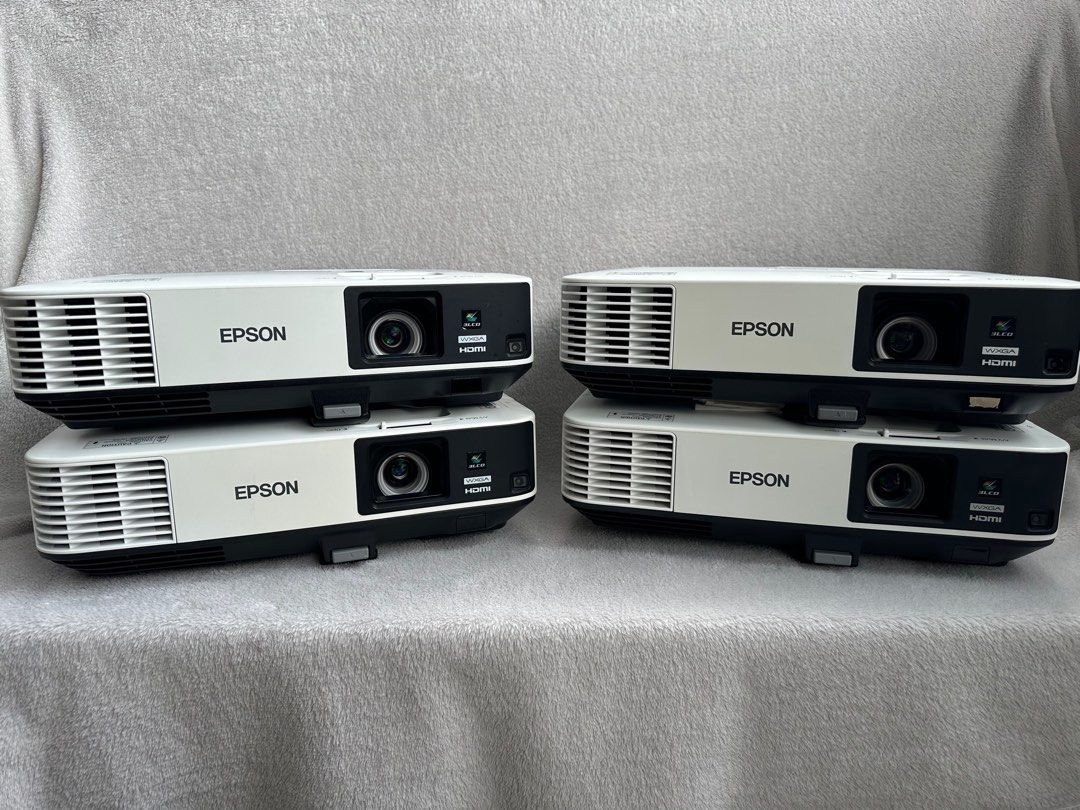 EPSON EB 2155W 5,000 lumens SUPER BRIGHT DISPLAY HEAVY DUTY LARGE VENUE ...