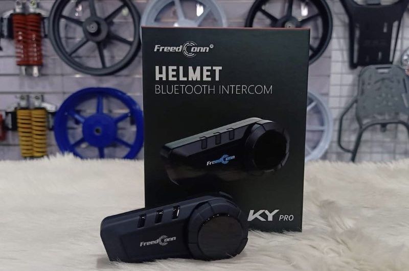 Freedconn Ky Pro Intercom, Audio, Headphones & Headsets on Carousell