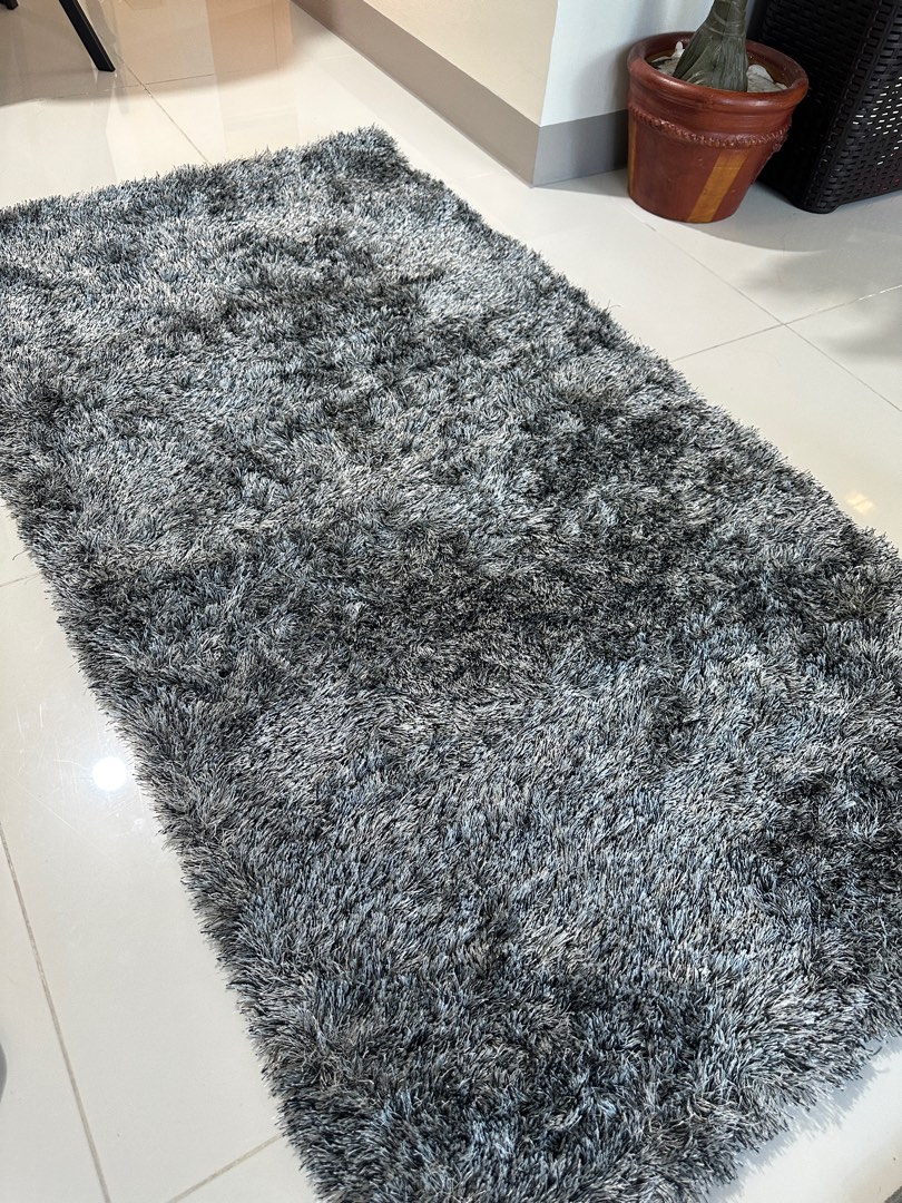 Gray Carpet, Furniture & Home Living, Home Decor, Carpets, Mats ...