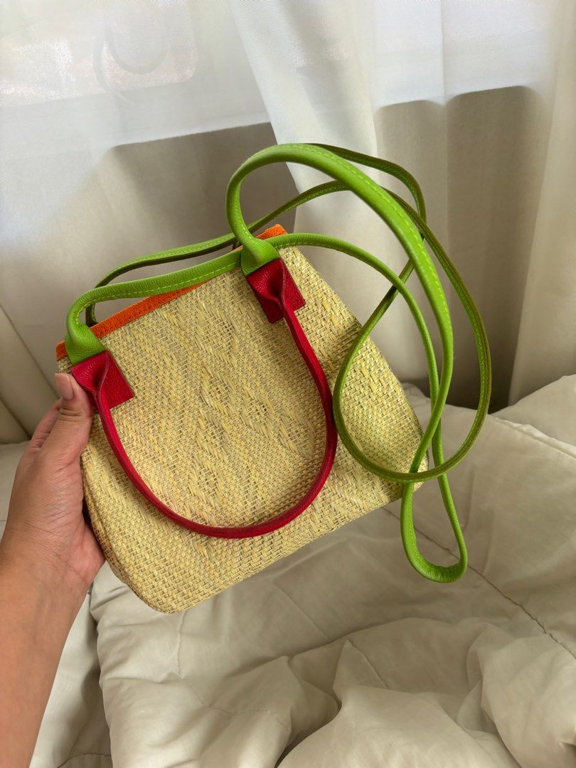 Halo halo bag, Women's Fashion, Bags & Wallets, Shoulder Bags on Carousell