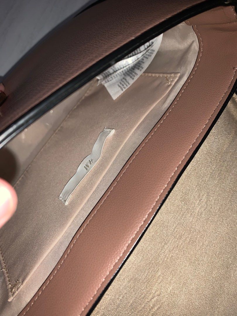 #HpIdaman Hnm Slingbag Original, Barang Mewah, Tas & Dompet di Carousell
