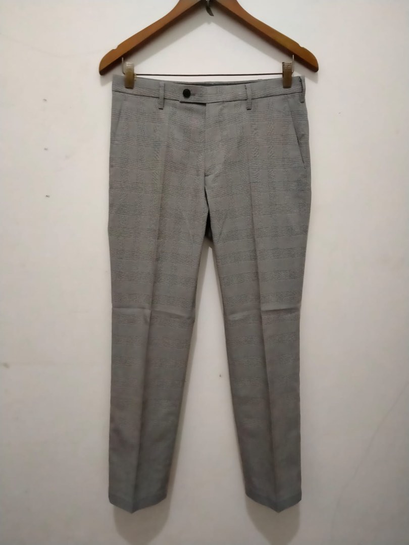 KANDO UNIQLO 30/29, Fesyen Pria, Pakaian , Bawahan di Carousell