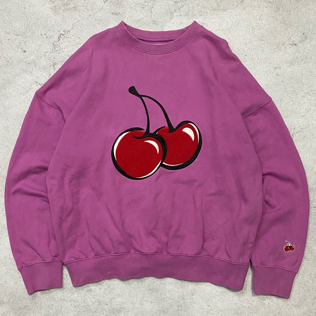 Kirsh Cherry Towel Big Logo, Fesyen Wanita, Pakaian Wanita, Atasan di ...