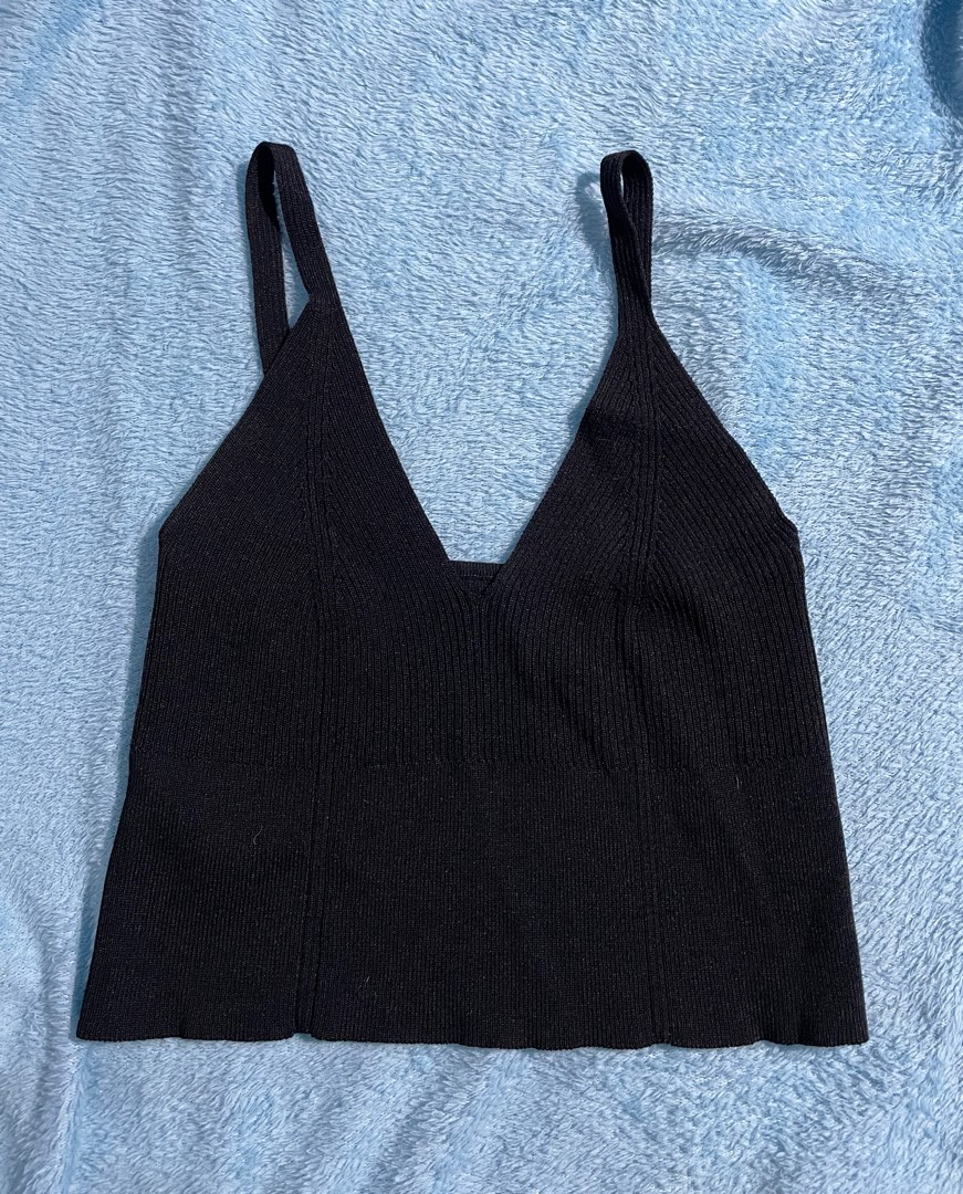 Knitted Black Sando, Women's Fashion, Tops, Sleeveless on Carousell