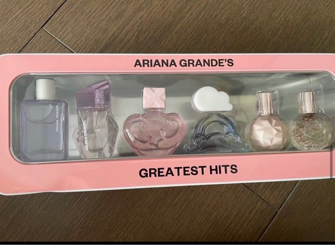 LAST! Ariana Grande Grande Mini Perfume Coffret Set, Hobbies & Toys ...