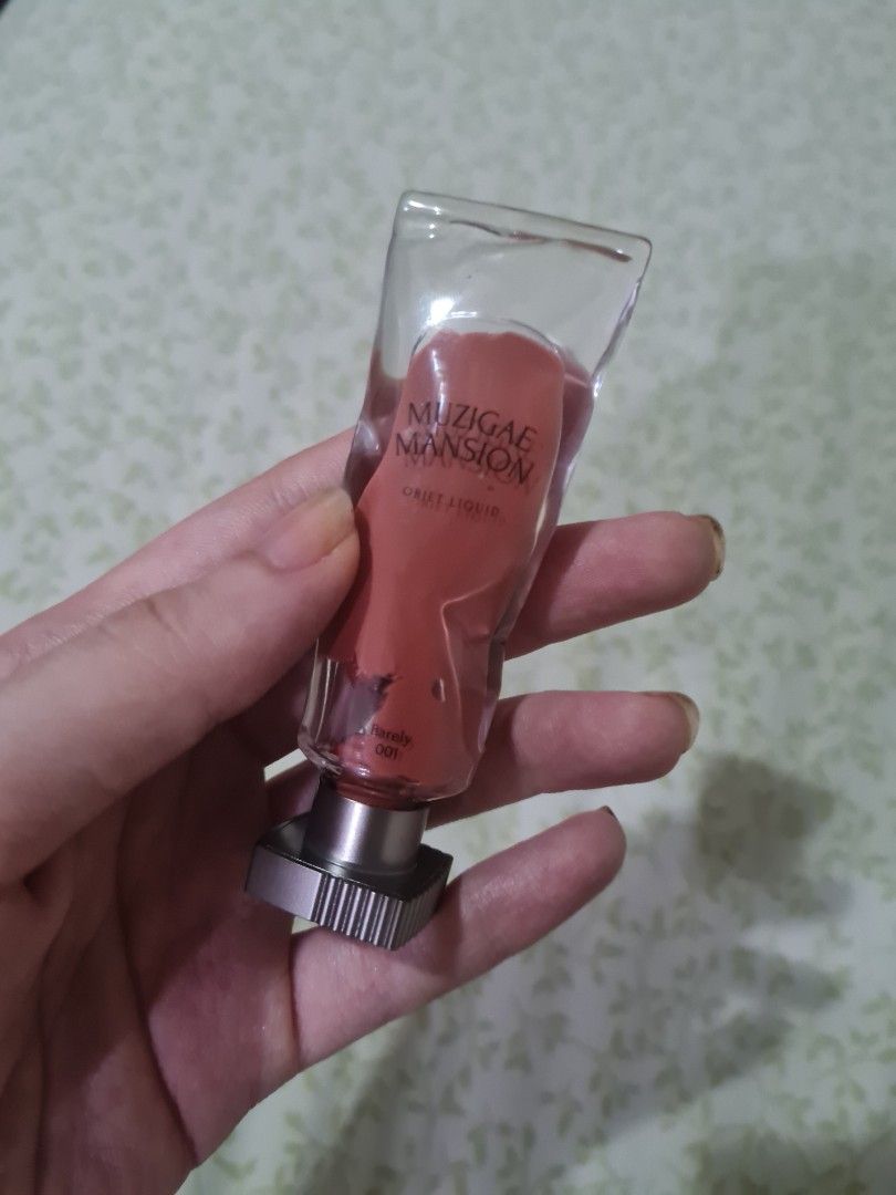 Muzigae mansion object liquid lip tint in 001 barley, Beauty & Personal Care, Face, Makeup on ...