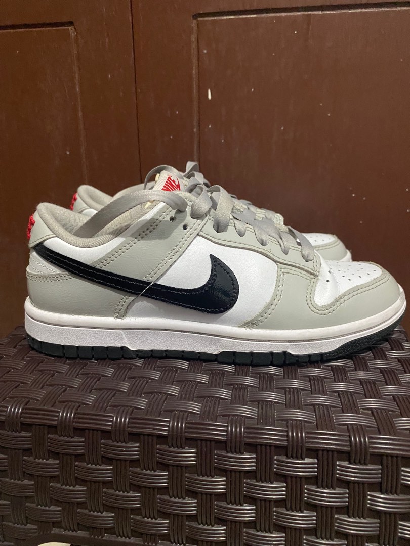 Nike Dunk Low Womens, Women's Fashion, Footwear, Sneakers on Carousell