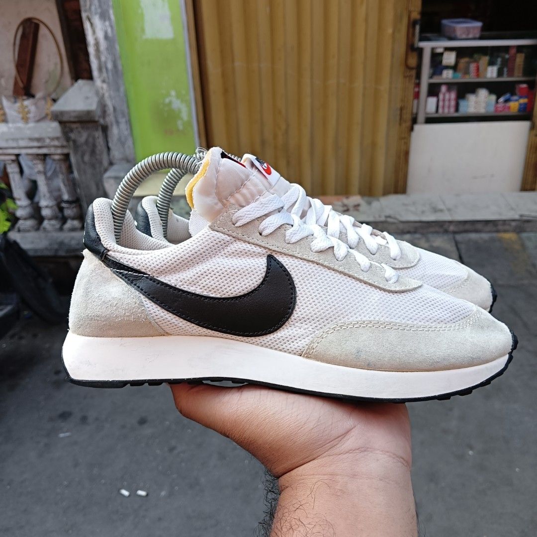 Nike Phantom Tailwind, Fesyen Pria, Sepatu , Sneakers di Carousell