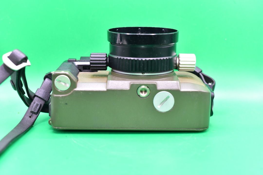 Nikonos V Olive Green Underwater Film Camera with 35mm f2.5 Nikkor UW ...