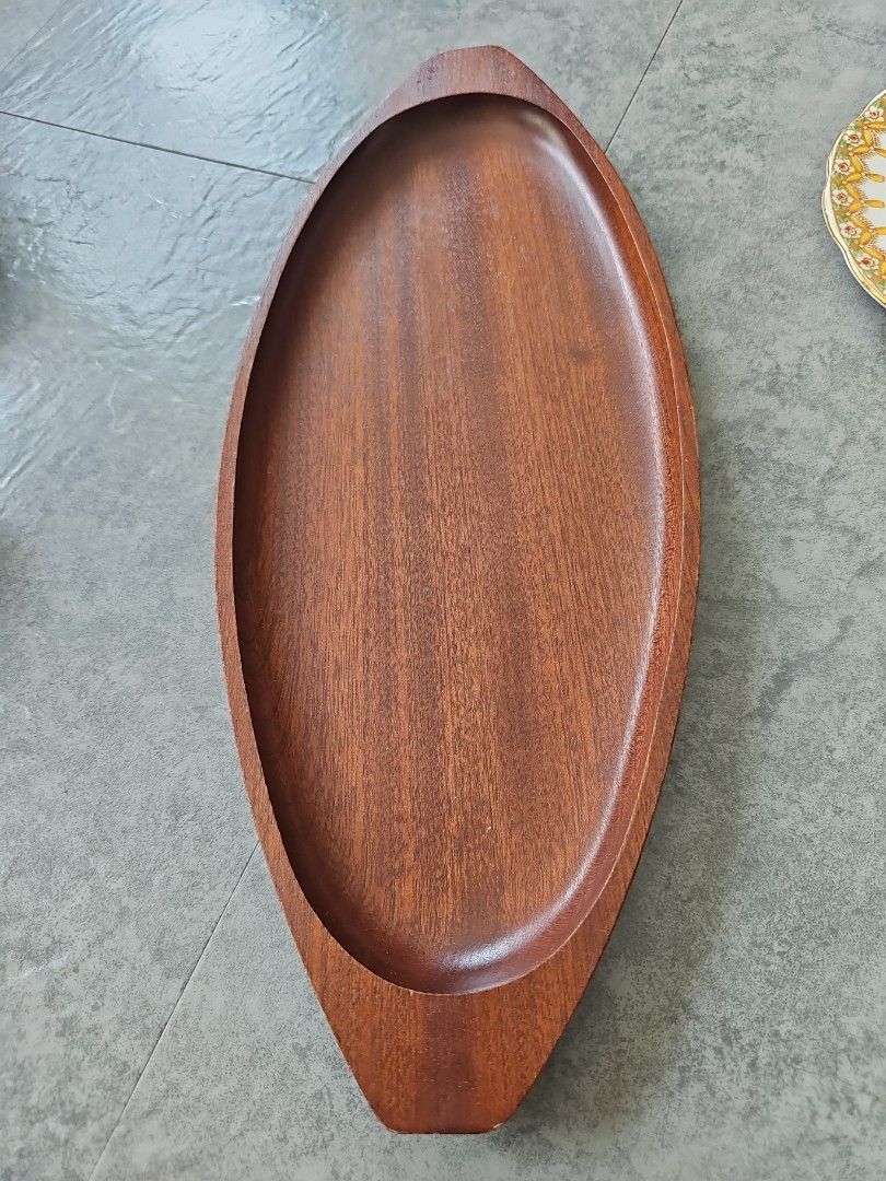 NZ crafted long wooden plate, Furniture & Home Living, Home Decor ...