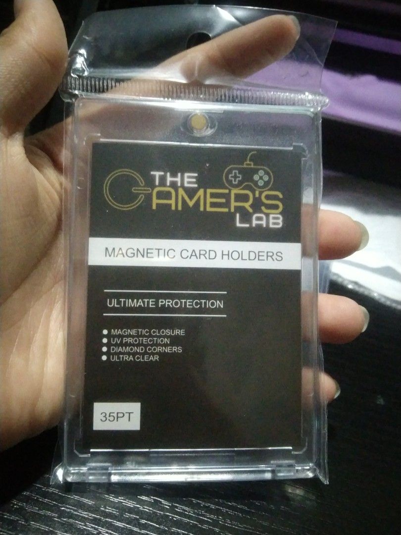 One touch magnetic case 35pt, Hobbies & Toys, Toys & Games on Carousell