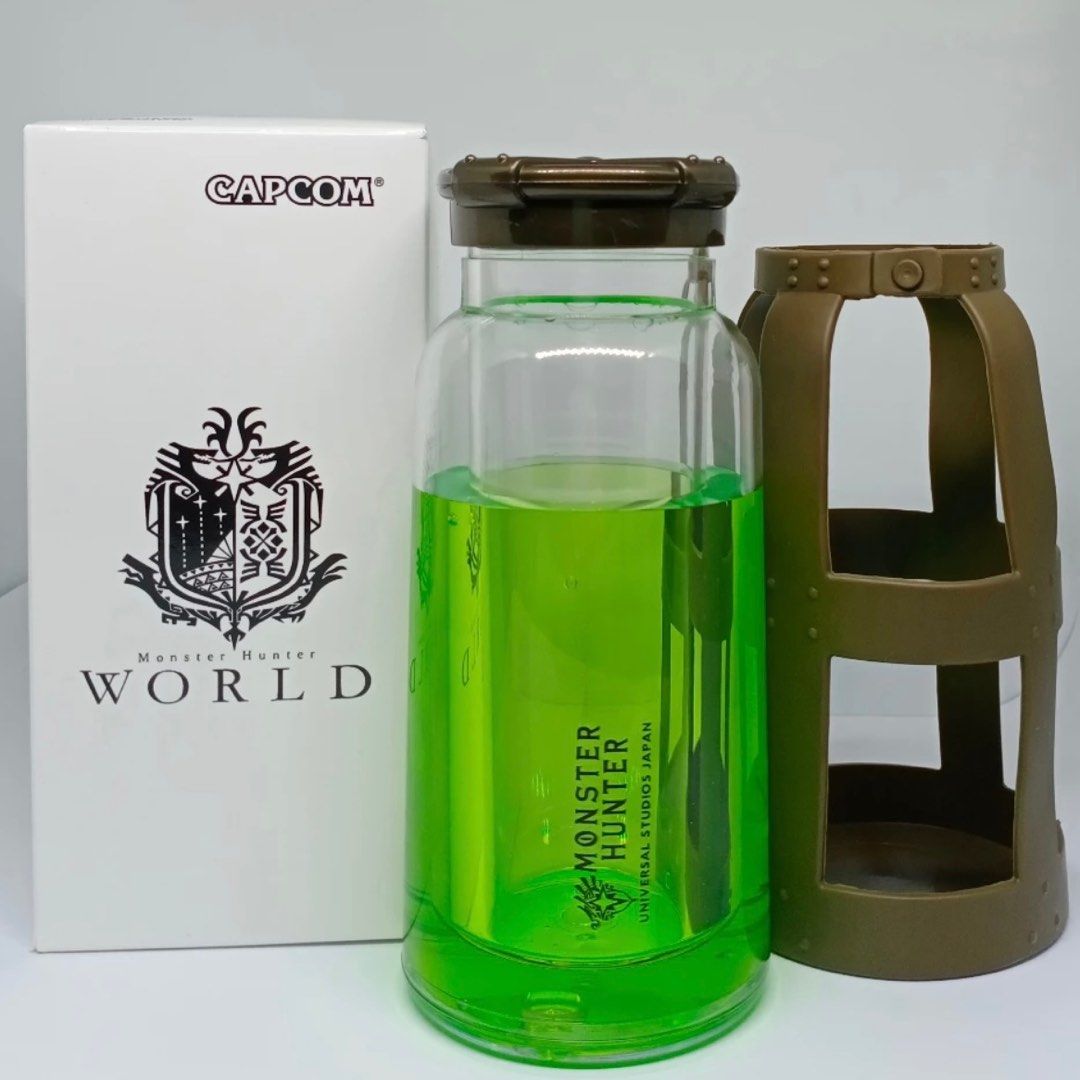 original capcom monster hunter potion watter bottle with box, Hobbies ...