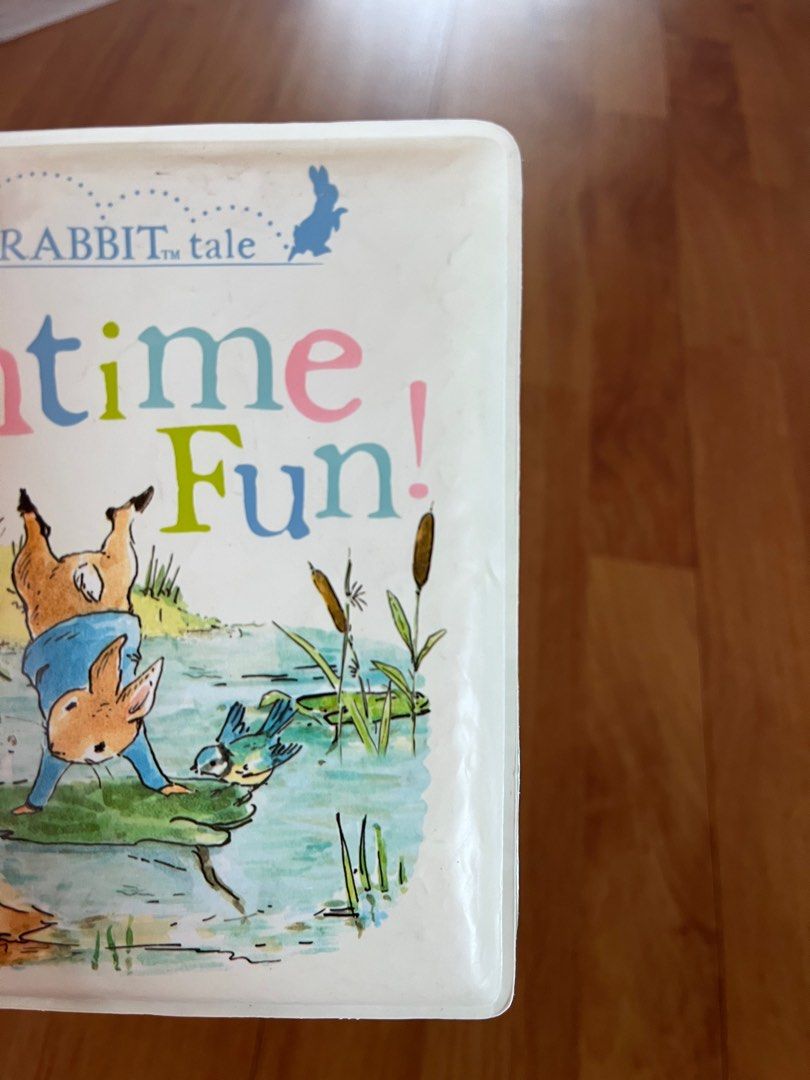 Peter Rabbit Water Story Book for pool and bathtime, Hobbies & Toys ...
