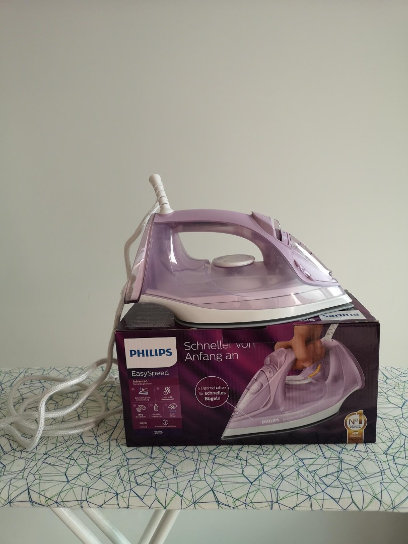 Philips Iron, TV & Home Appliances, Irons & Steamers on Carousell