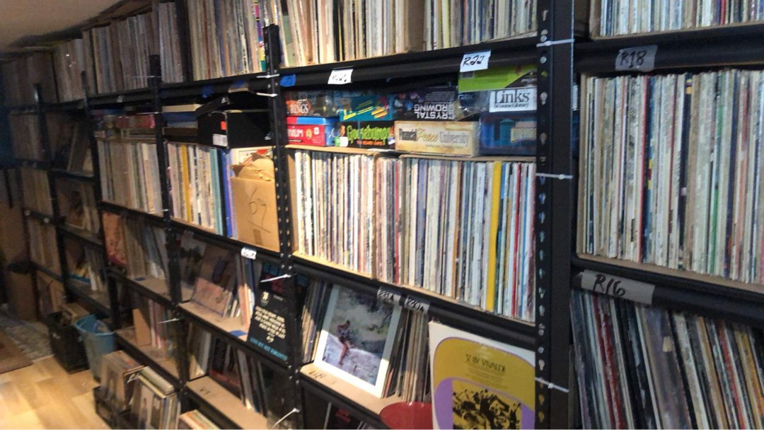 Plaka vinyl records various, Hobbies & Toys, Music & Media, Vinyls on ...