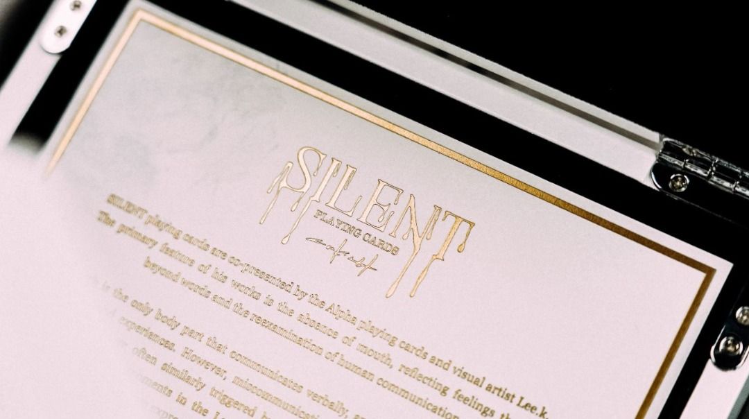 Poker Cards - Pure White Deluxe Lacquer Collector's Boxset, including 2 ...